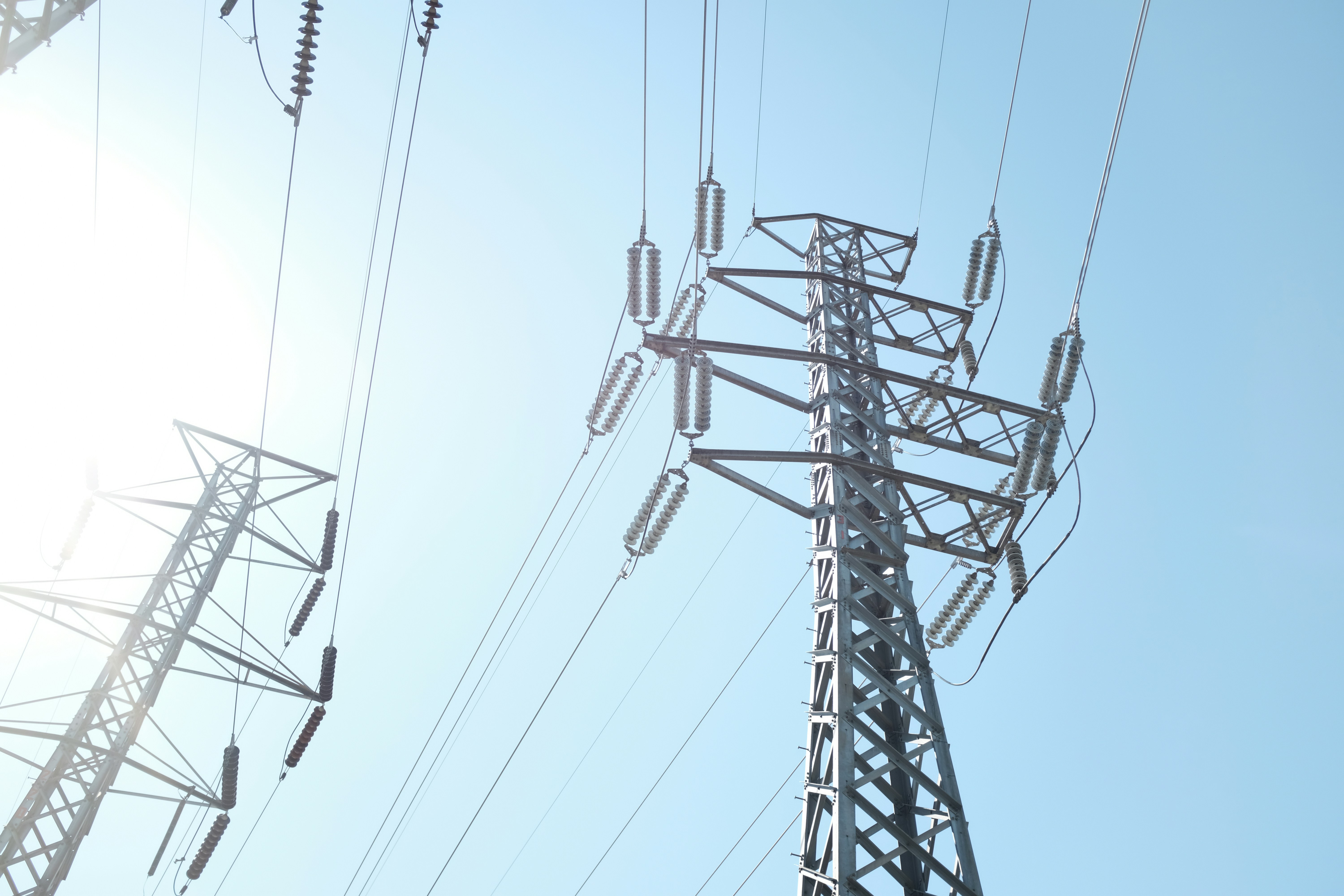 Calculate 3 Phase Power: kW to Amps Conversion & Motor Current Calculator